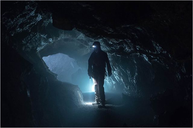 ZONE BLANCHE (Critique Saison 1) Sur tous les tons – Les Chroniques de ...