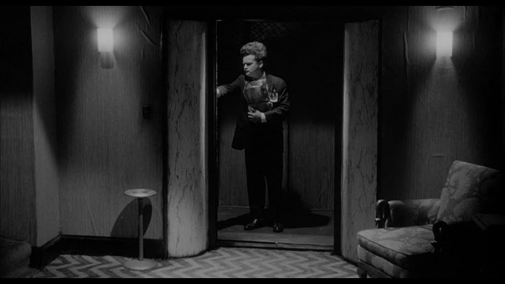 ERASERHEAD (Critique) – Les Chroniques de Cliffhanger & Co