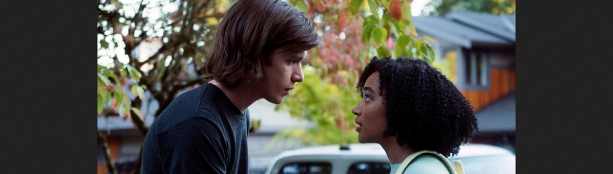 EVERYTHING EVERYTHING (Critique) – Les Chroniques de Cliffhanger & Co