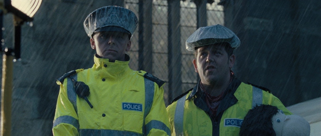 HOT FUZZ (Critique) – Les Chroniques de Cliffhanger & Co