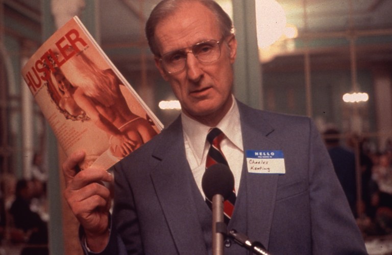 LARRY FLINT (Critique) – Les Chroniques de Cliffhanger & Co